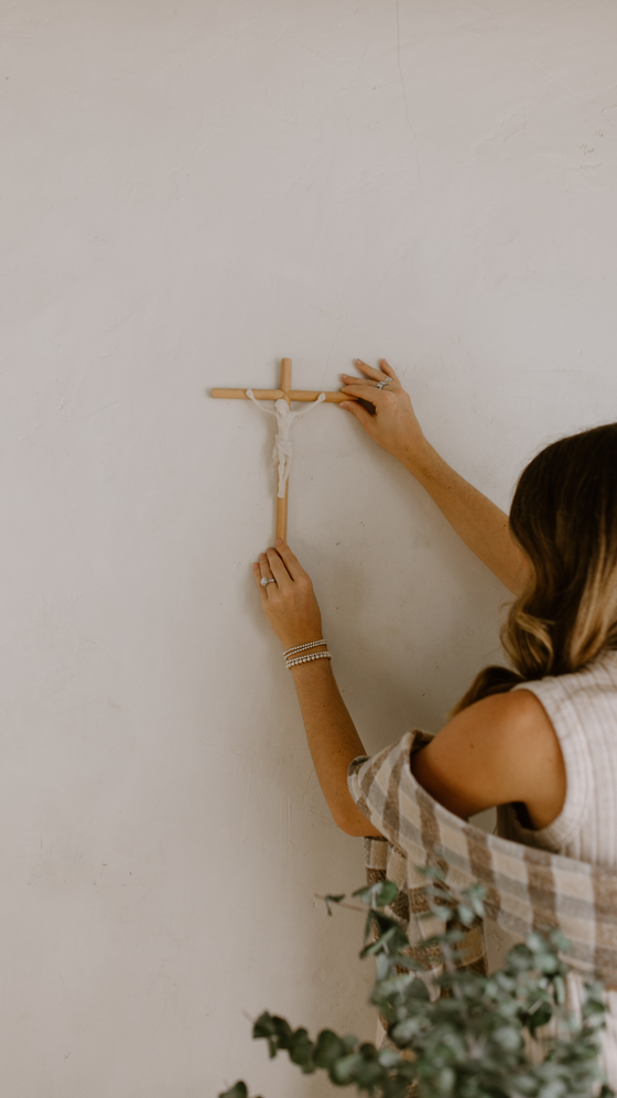 Why a Crucifix and not a Cross? – West Coast Catholic