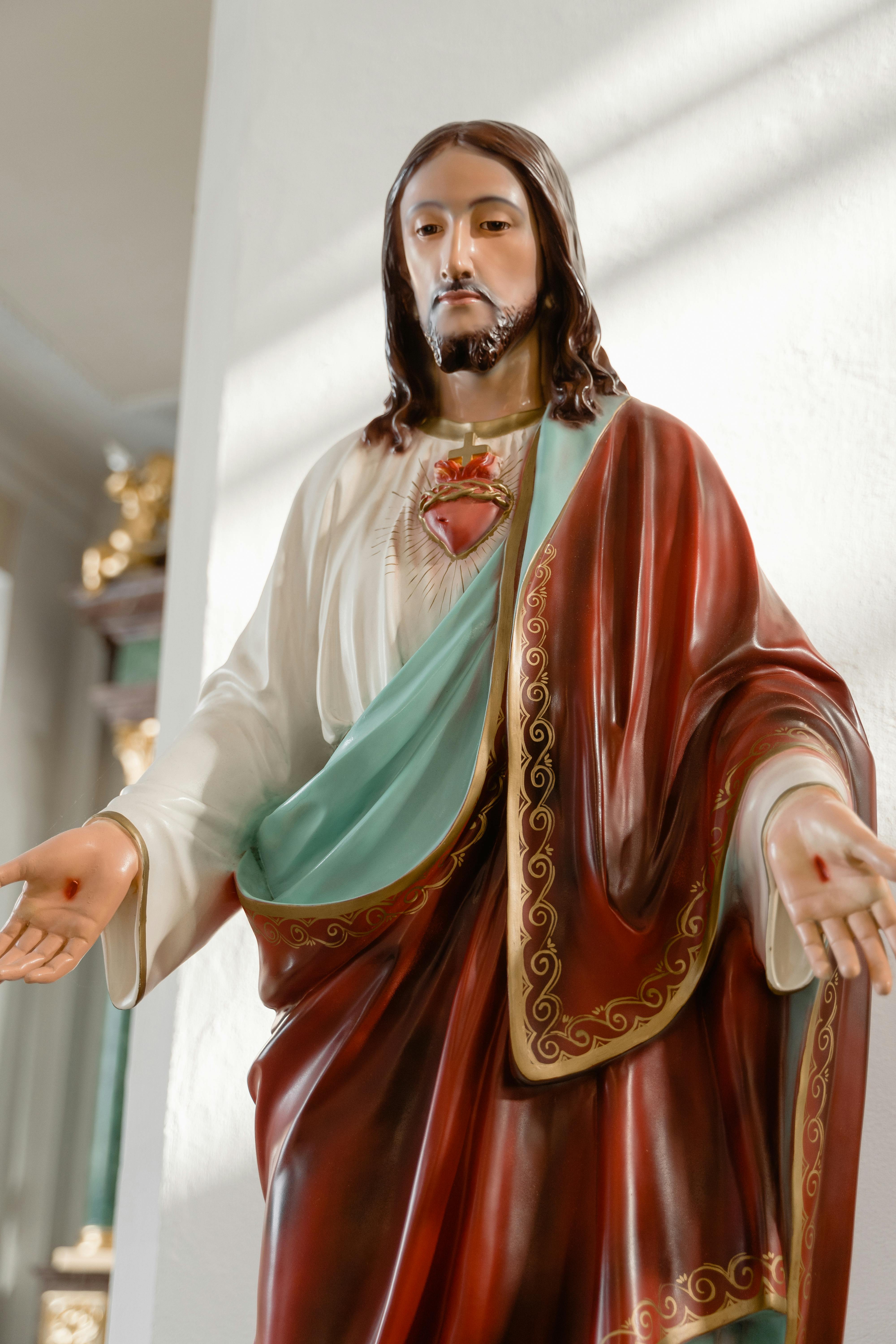 Do Catholics Worship Statues? – West Coast Catholic