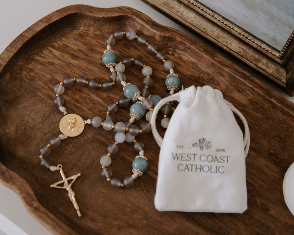 What Is the Assumption of Mary? Feast Day Meaning & Catholic Tradition – West Coast Catholic